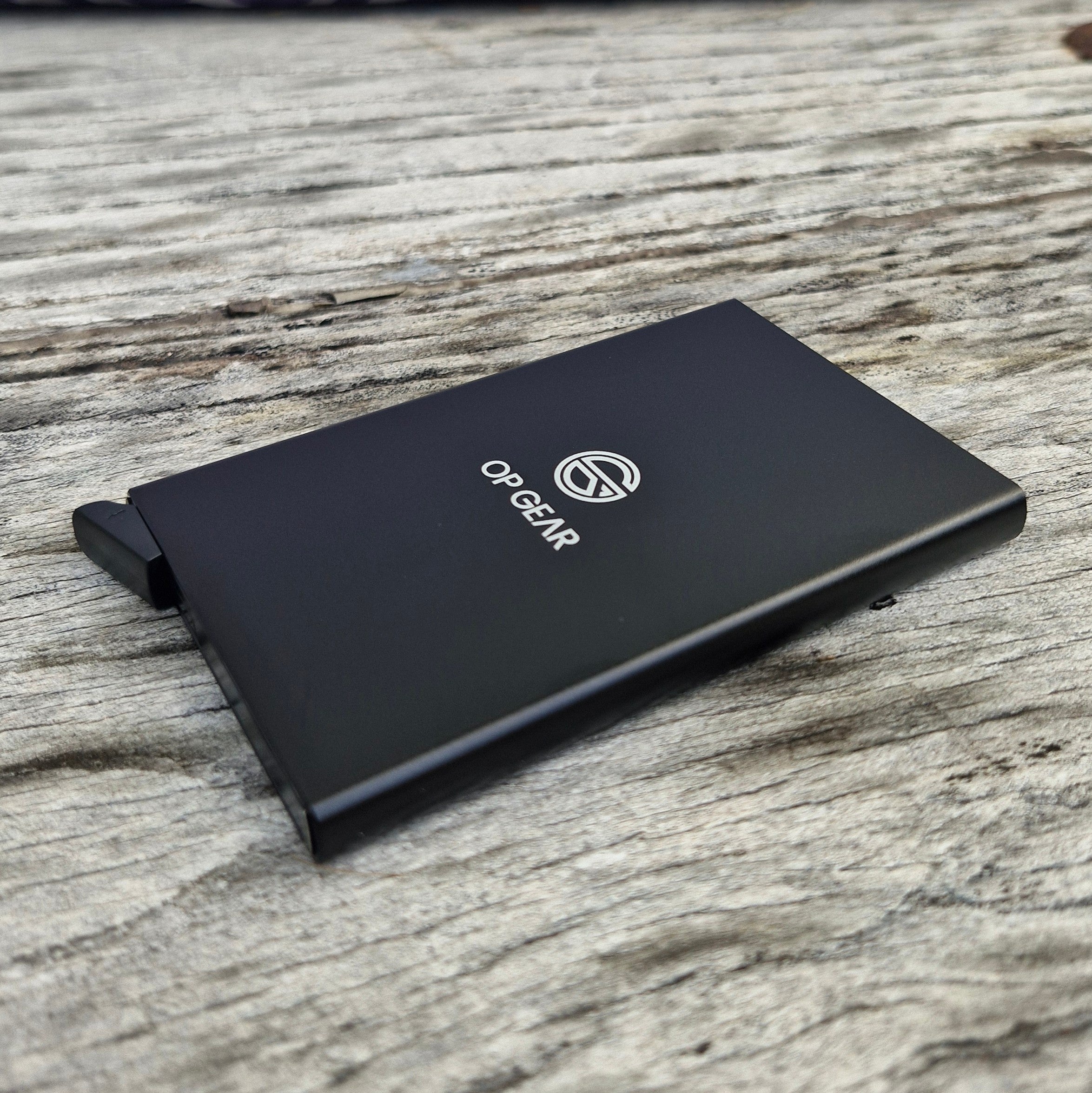 Hard Wallet - RFID Card Holder - Sleek Design - Lightweight - Anti ...